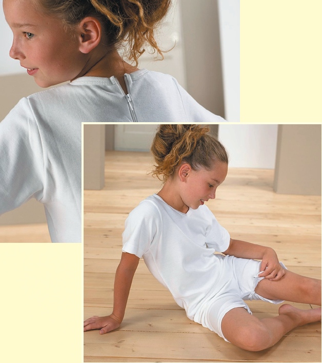 Bodystocking med lynlås i ben og ryg til børn og unge fra Trendy & Handy - Hjælpemiddelbasen