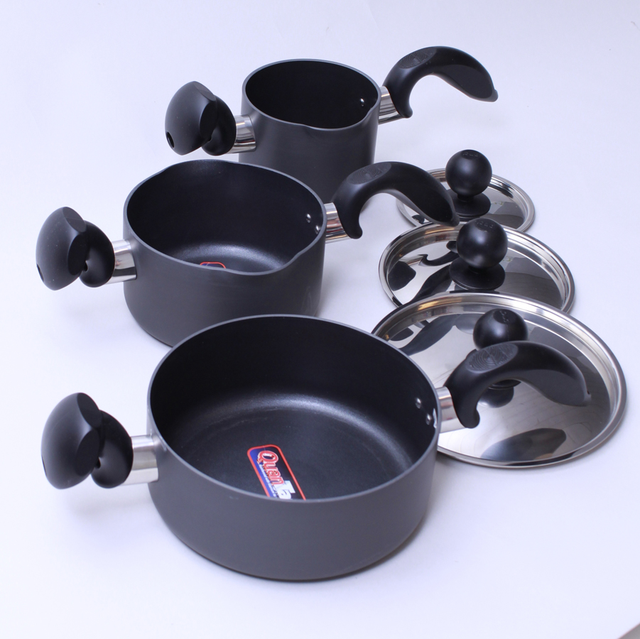 Cooking pot set with ergonomic handles 3 items with lid from Danish ...